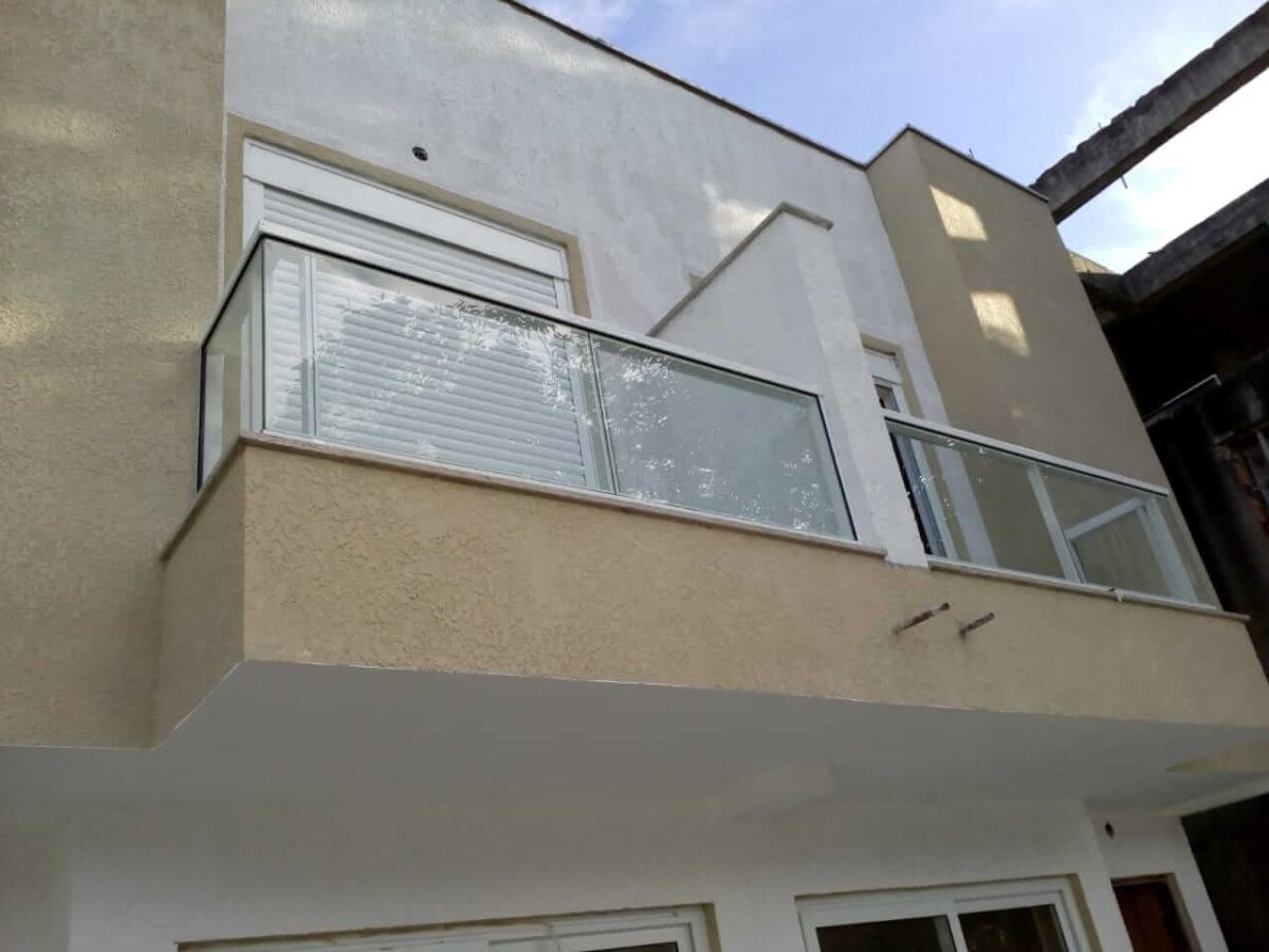 Guarda-corpos e parapeitos – Imbex Vidros
